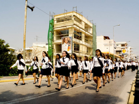 Στους δρόμους της πόλης (1+1) – Πλίνθοι και κέραμοι